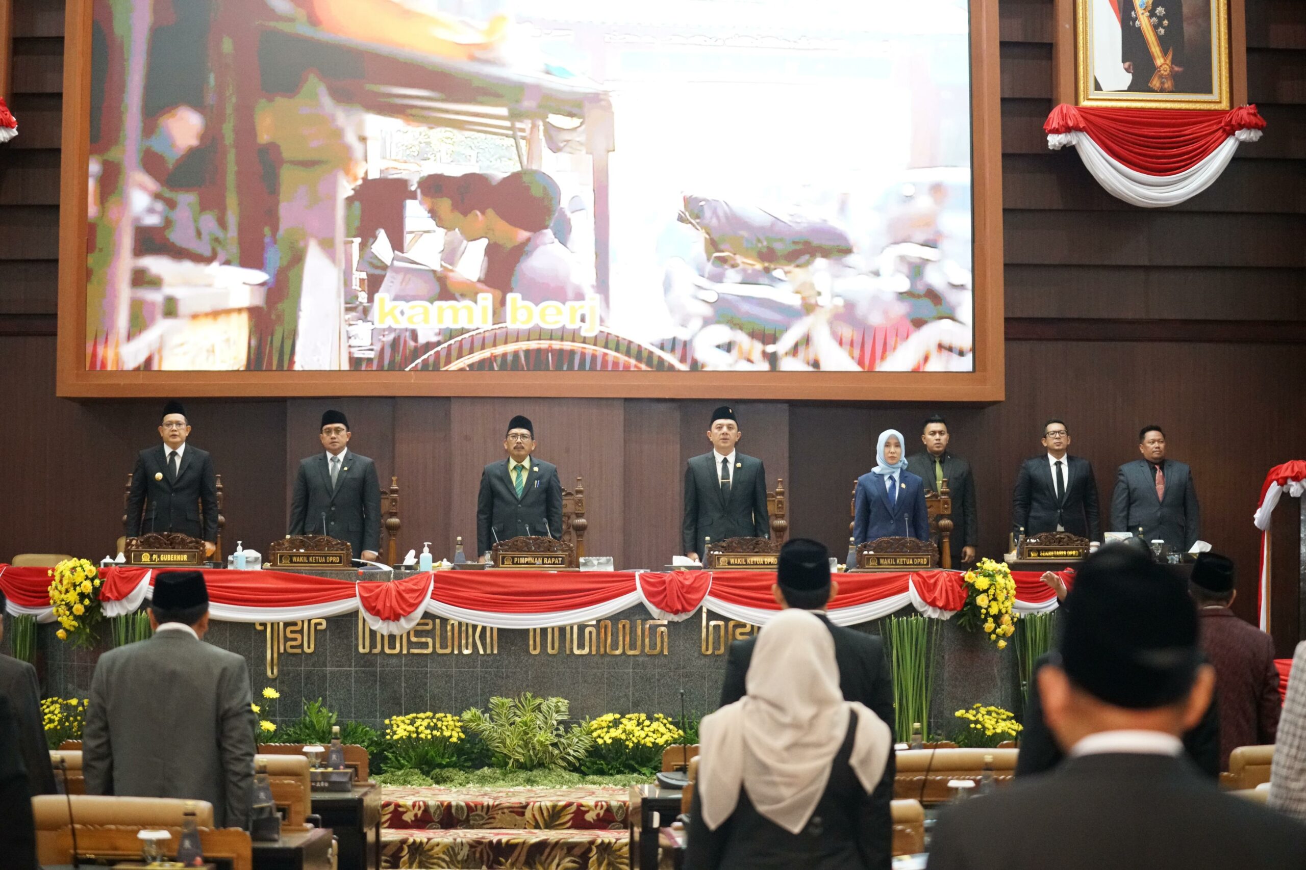 Dok! APBD Jatim 2025 Resmi Disahkan dengan Catatan Penting | Harian Bhirawa