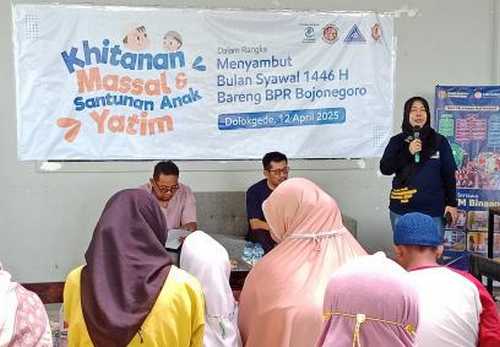 Bank BPR Bojonegoro Gelar Khitanan Massal dan Santunan Anak Yatim | Harian Bhirawa