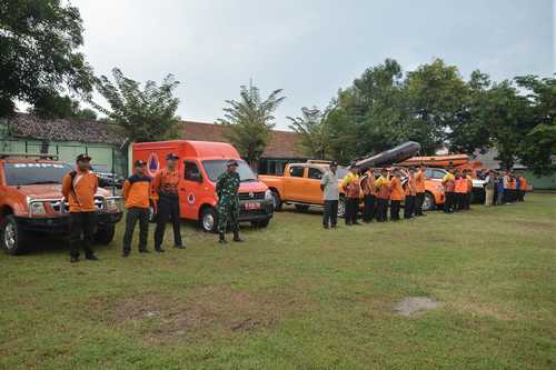 Kodim 0815/Mojokerto Gelar Simulasi Penanggulangan Bencana di Pacet ...